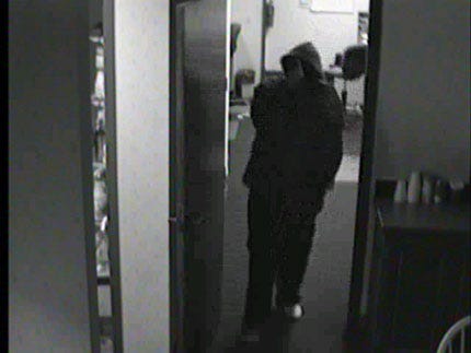 Suspect Still Sought In Keys Bank Robbery