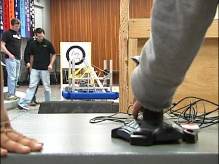 Tulsa Area Students Participate In Robotics Scrimmage
