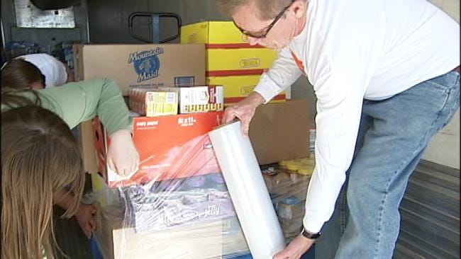 Drive Helps Tulsa Food Bank Resupply After Storm
