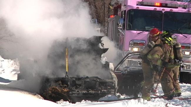 Tulsa Driver Finds Snow-Stranded Car On Fire