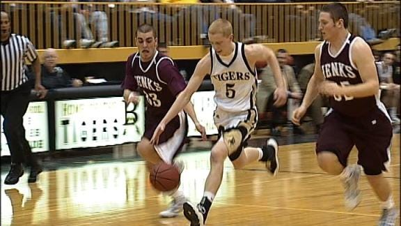 Owasso Standouts Sign With Stoops Brothers