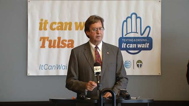City Leaders, Phone Execs Urge Tulsa Drivers: Texting Can Wait
