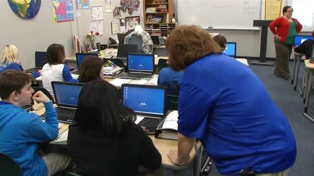 Oklahoma Public School Students Giving Computers A 'Stress Test'