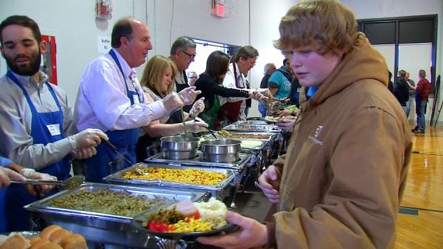 Tulsa Street School Serves Up Thanksgiving