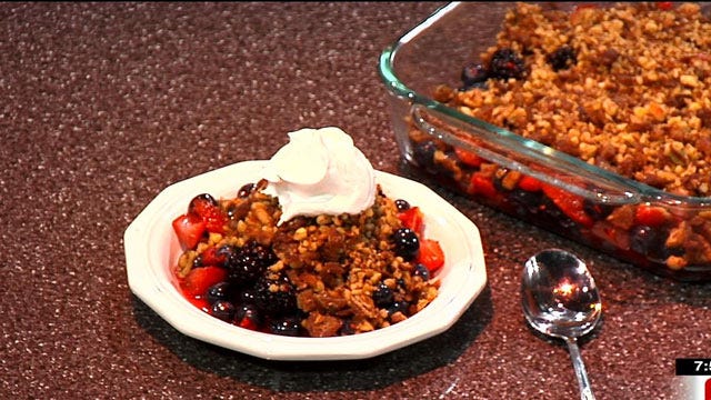 Raw Berry Crisp