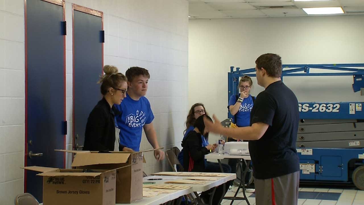 Bixby High Schools Students Give Back To Community