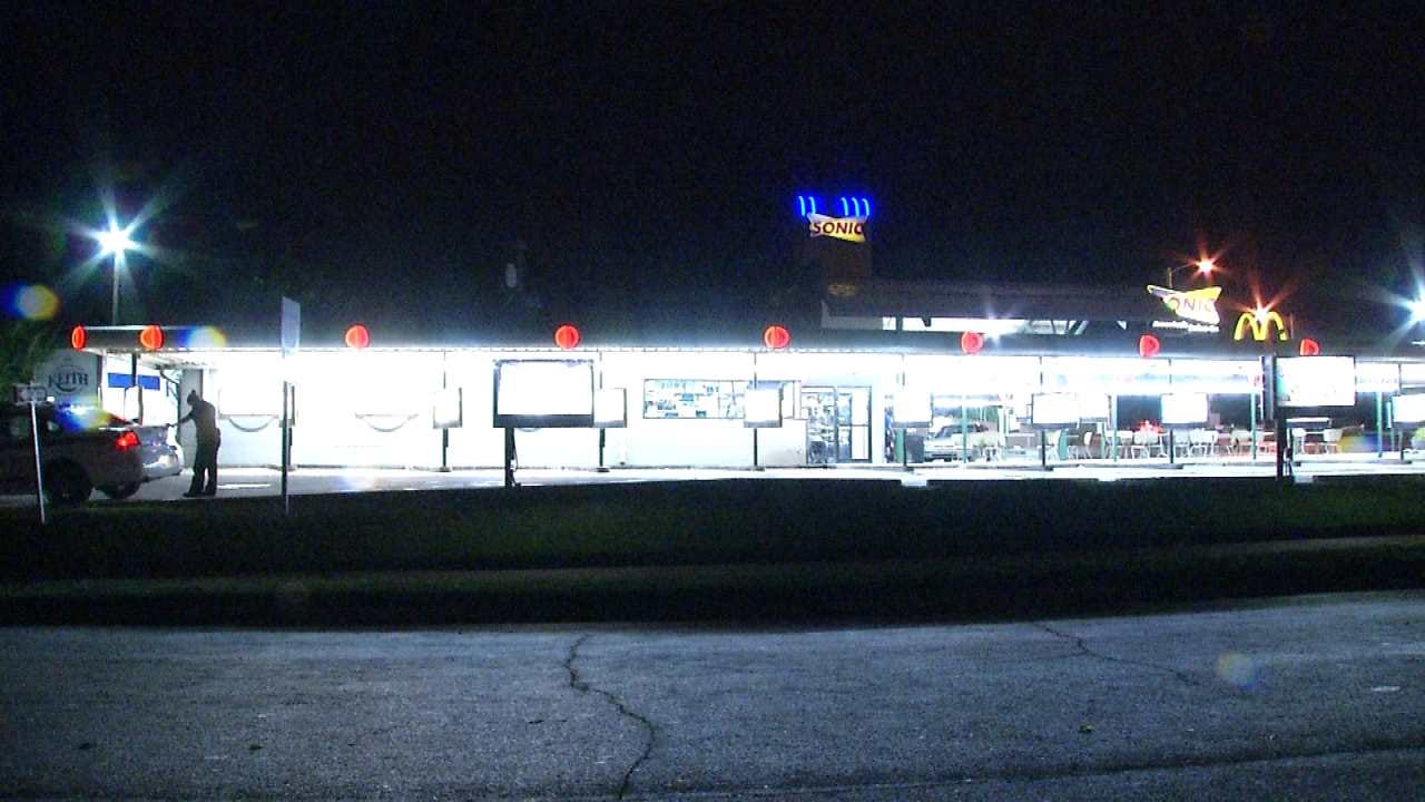 Tulsa Sonic Drive-In Worker Pepper-Sprayed, Robbed
