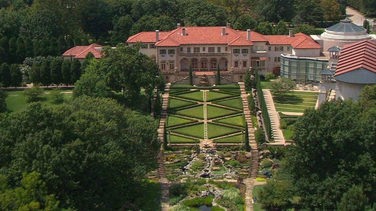 Tulsa Artist To Install Reclaimed Log Cabin To Philbrook Museum Garden