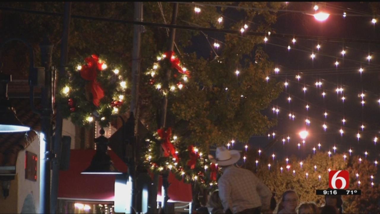 BA Rose District Flips The Switch On Christmas Lights