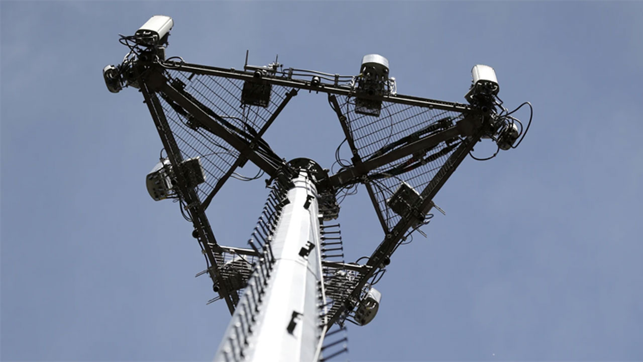 AT&T Says Its Cellphone Network Restored After A Widespread Outage Hit ...