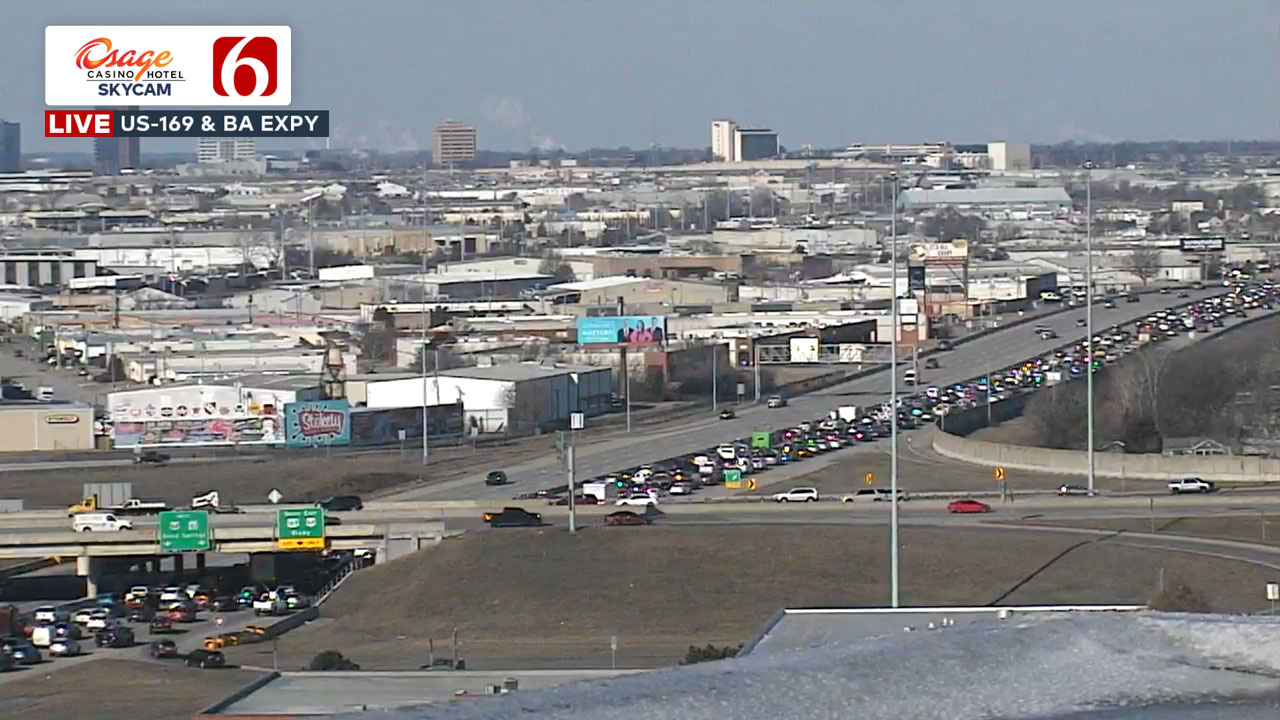 Westbound BA Expressway lanes reopen after rollover crash at Memorial