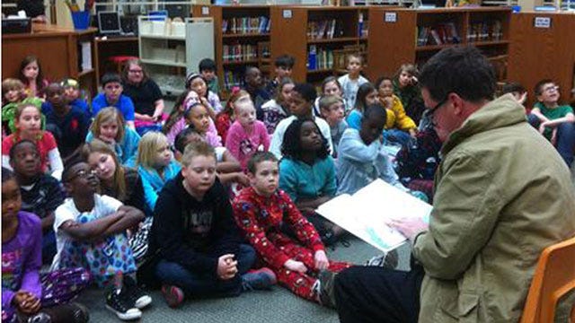 News 9's Jed Castles Reads To Kids To Celebrate Dr. Seuss's Birthday