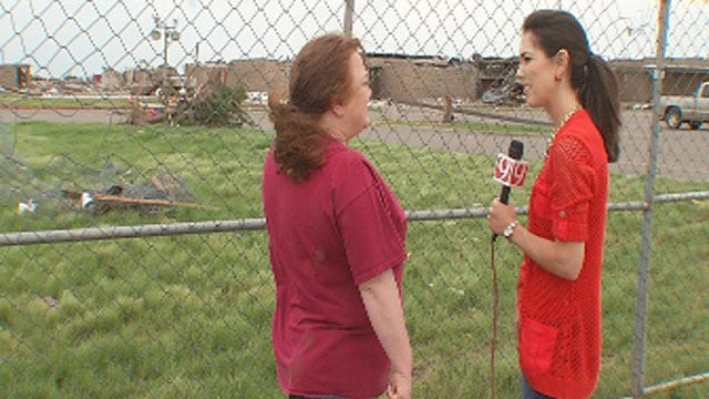 Moore Teacher Sings 'Jesus Loves Me' To Comfort Students During Tornado