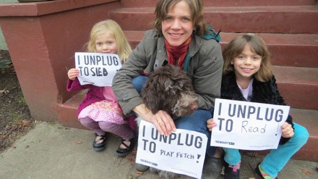 'National Day Of Unplugging' Encourages People Go Offline On Friday