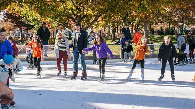 Devon Ice Rink To Open This Friday In Downtown OKC