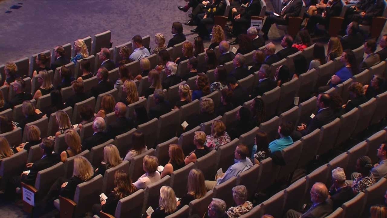 Community Gathers To Remember OK Co. Judge Don Deason