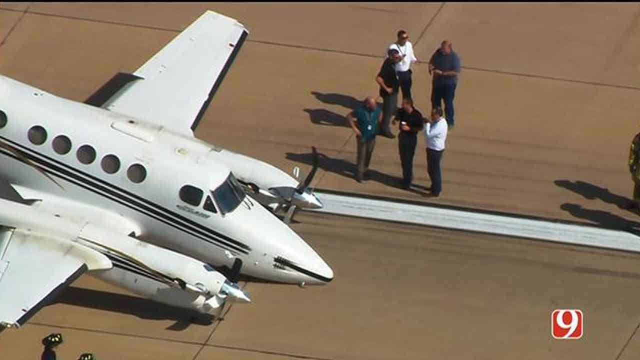 Small Plane Lands Without Nose Gear At Will Rogers Airport