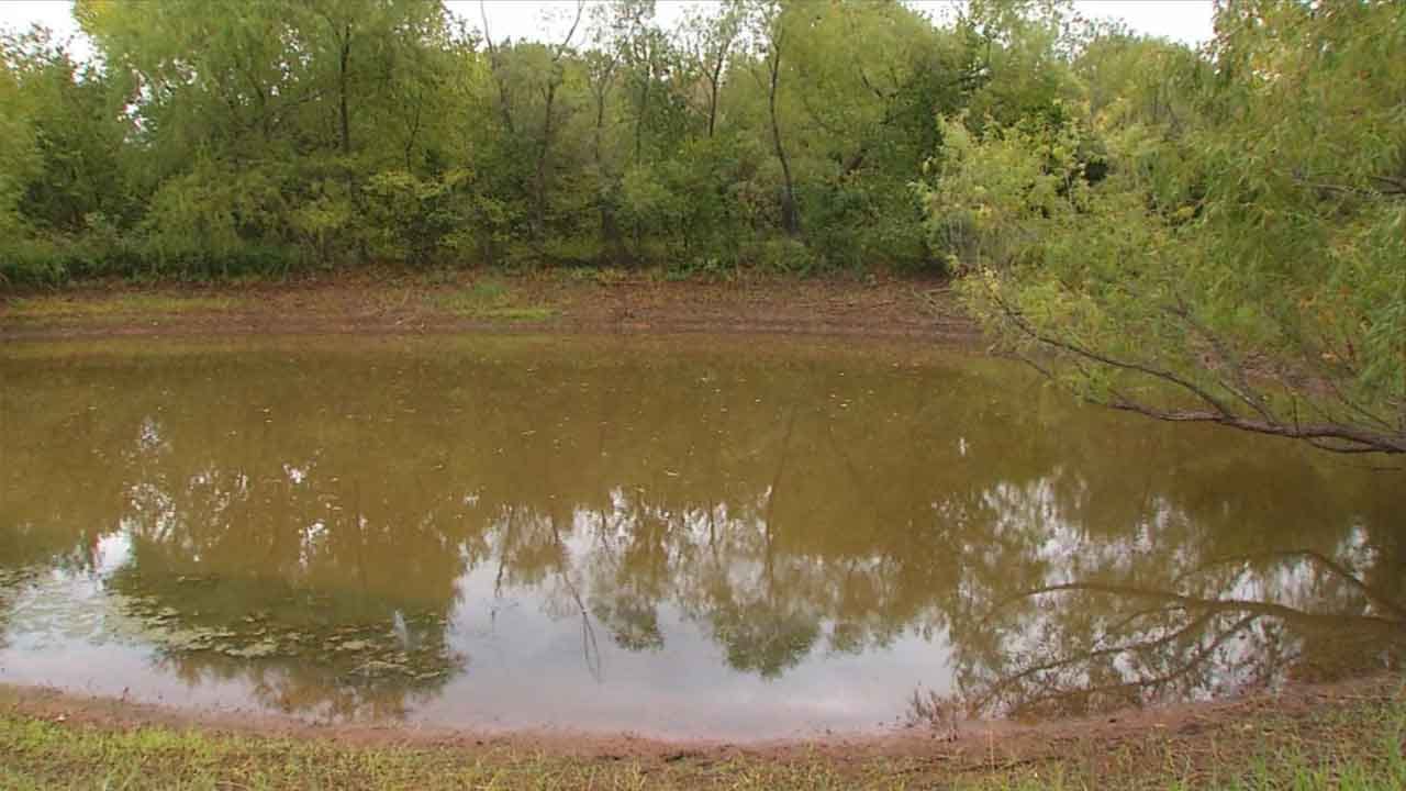 Neighbors In Northeast OKC Share Stories Of Illness From Farm Sludge