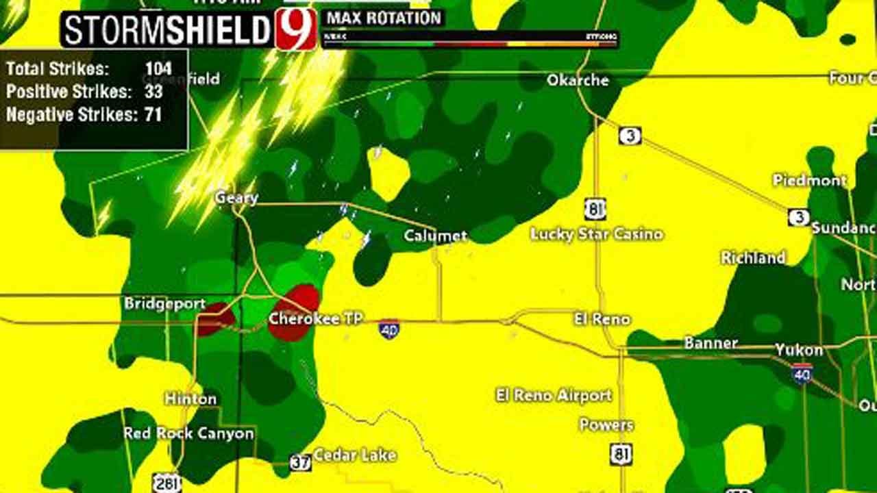 Strong, Damaging Winds Causing Damage Around Oklahoma