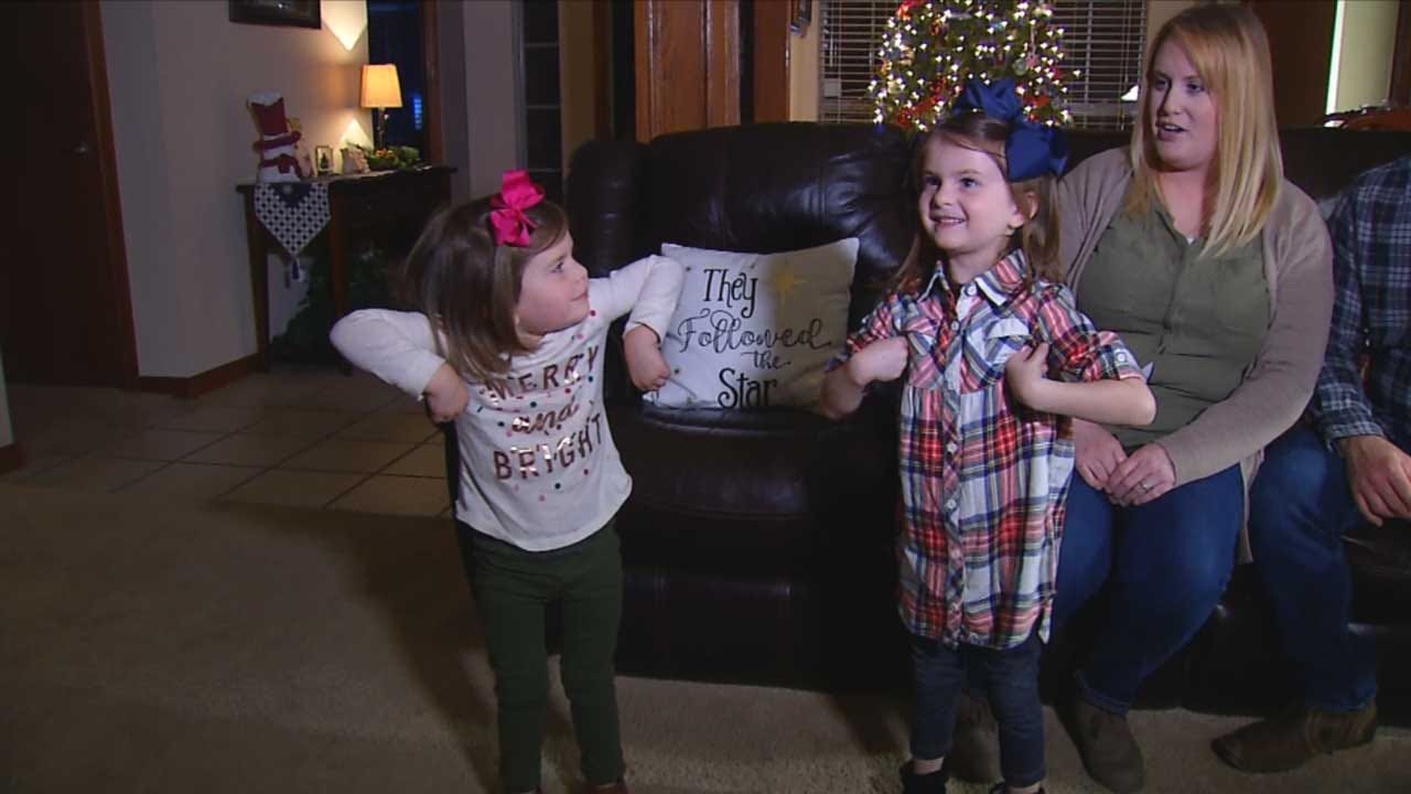 Video Of Moore Girls Dancing At Airport Goes Viral