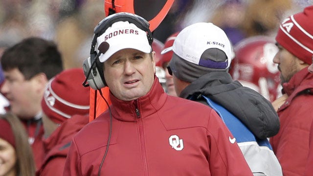 College Football Reacts To Bob Stoops' Retirement