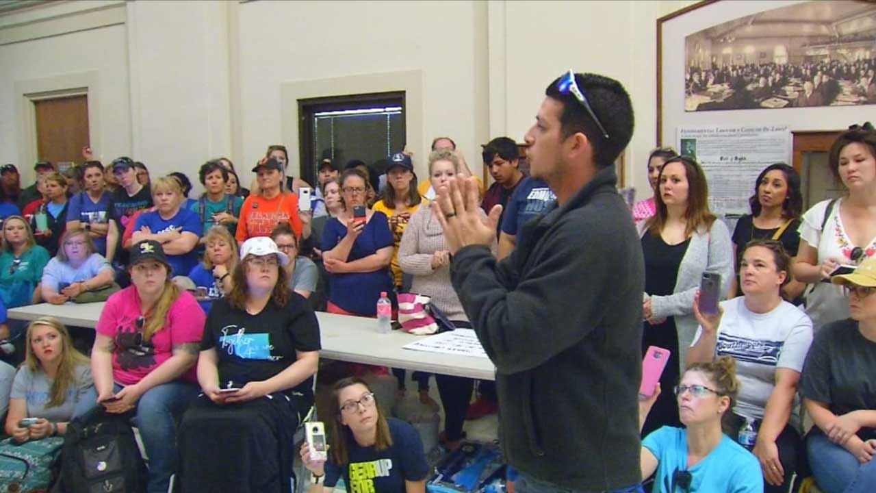 Teachers Return To Capitol After OEA Ends Walkout