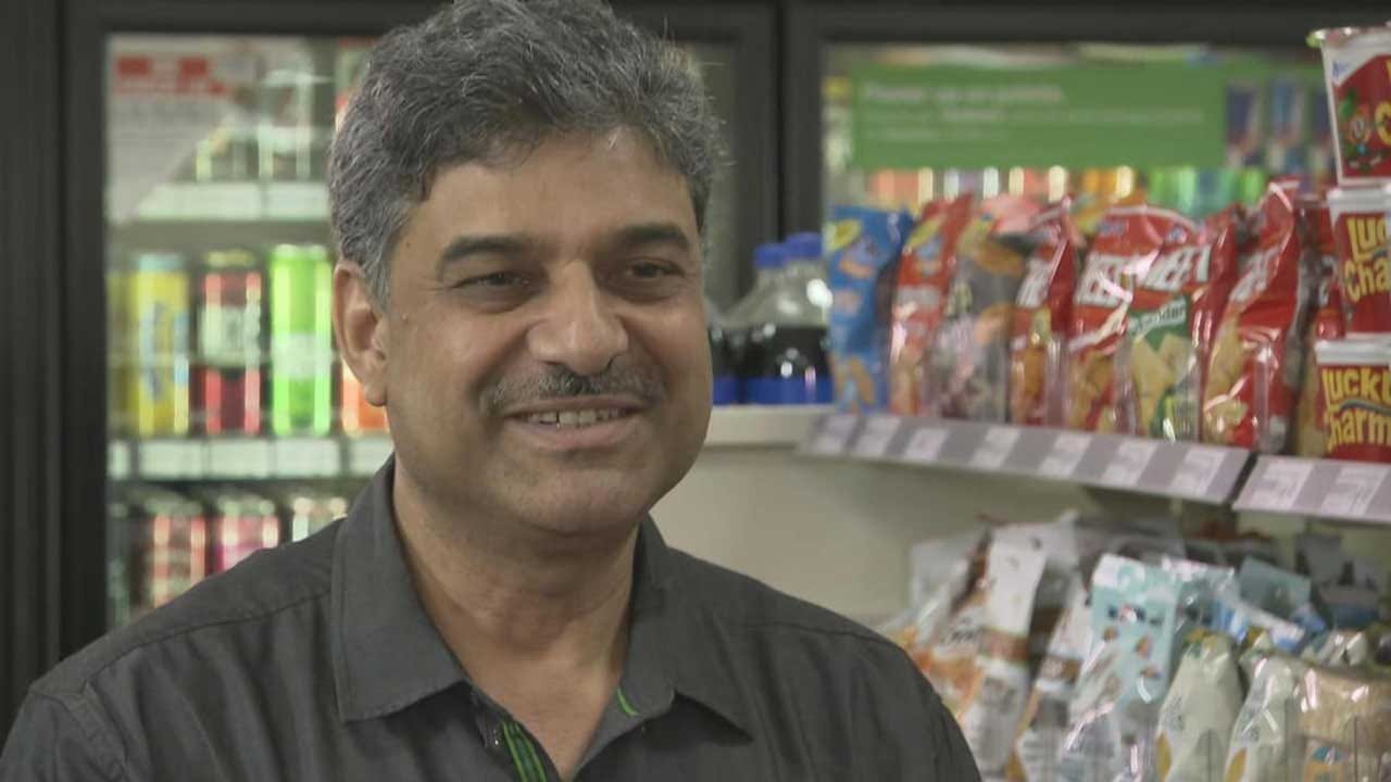 Instead Of Calling 911, 7-Eleven Owner Helps Shoplifting Teen