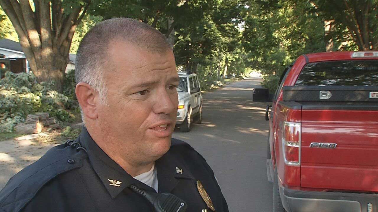 Police Enforcing Curfew After Severe Storm Leaves Over 4,000 Without ...