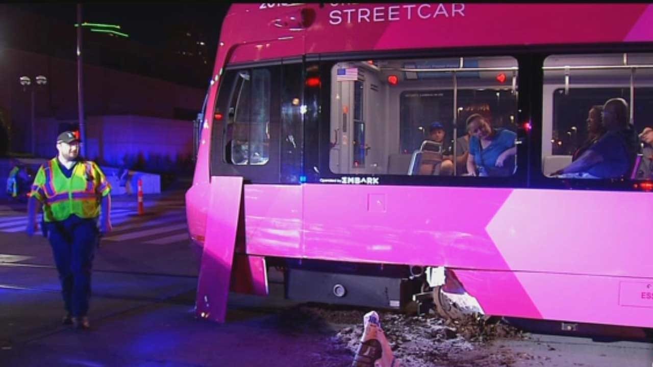 Car Crashes Into Okc Street Car