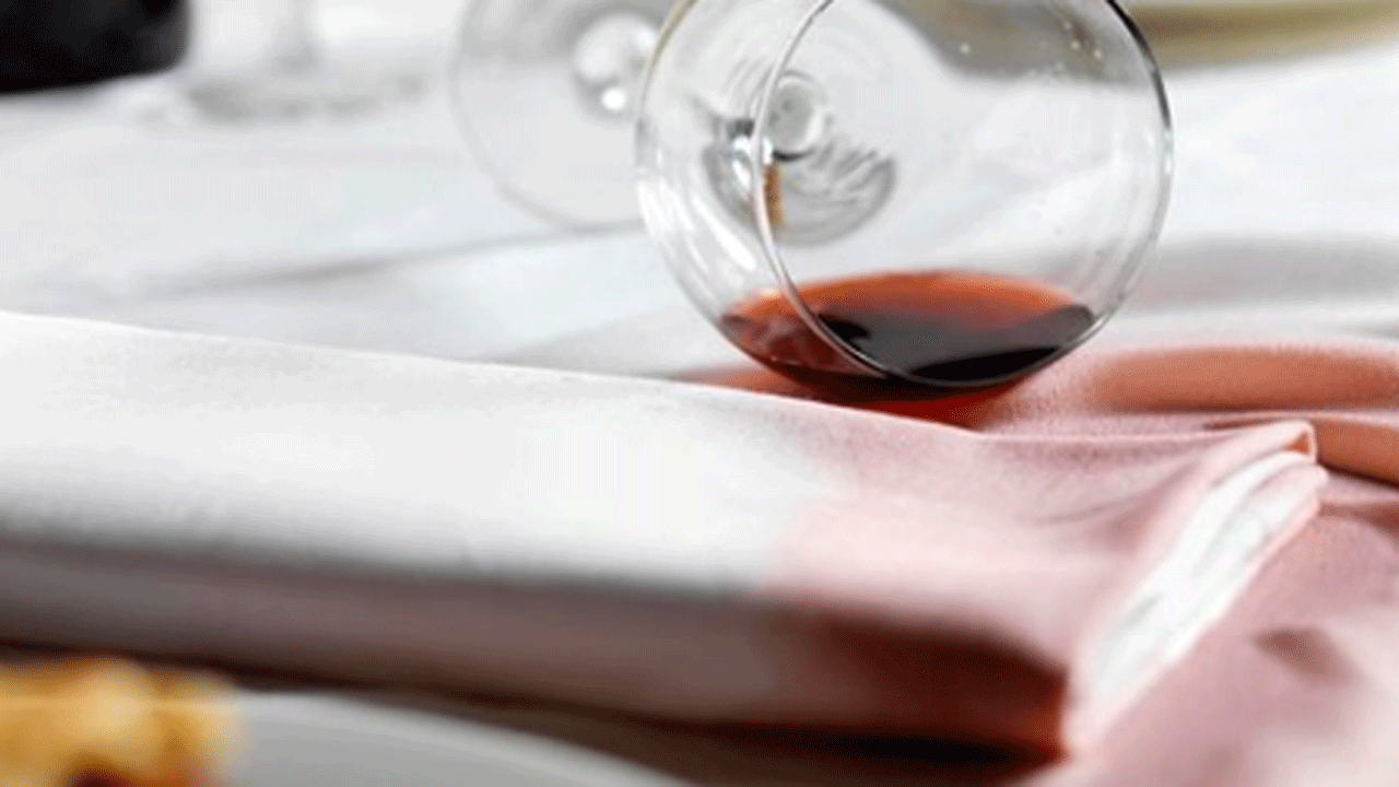 Country Club Sued Its Own Waiter For Spilling Wine On $30,000 Handbag