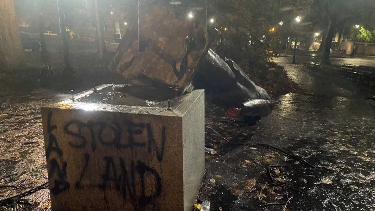 Portland Protesters Pull Down Statues Of Teddy Roosevelt, Abe Lincoln