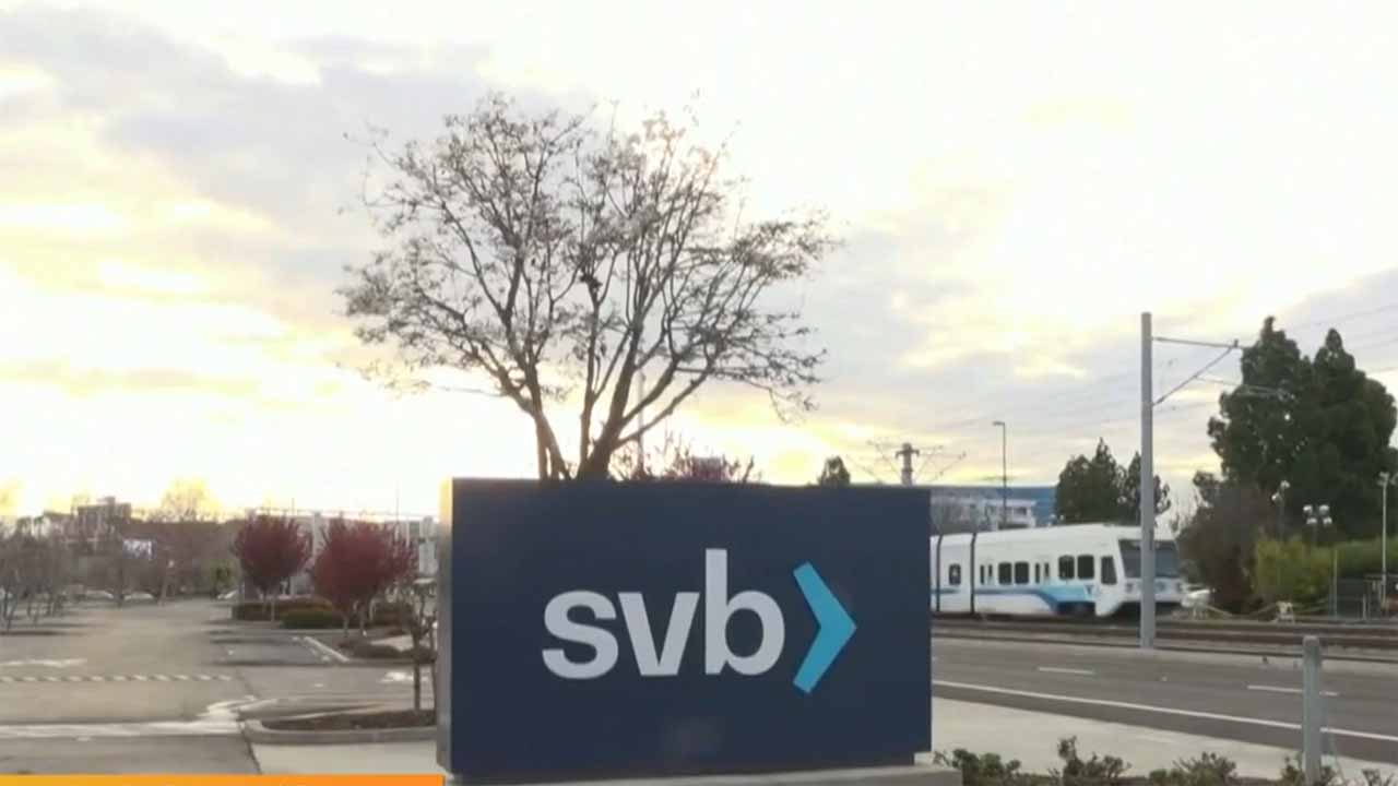 How Twitter Helped Push Silicon Valley Bank Over The Edge