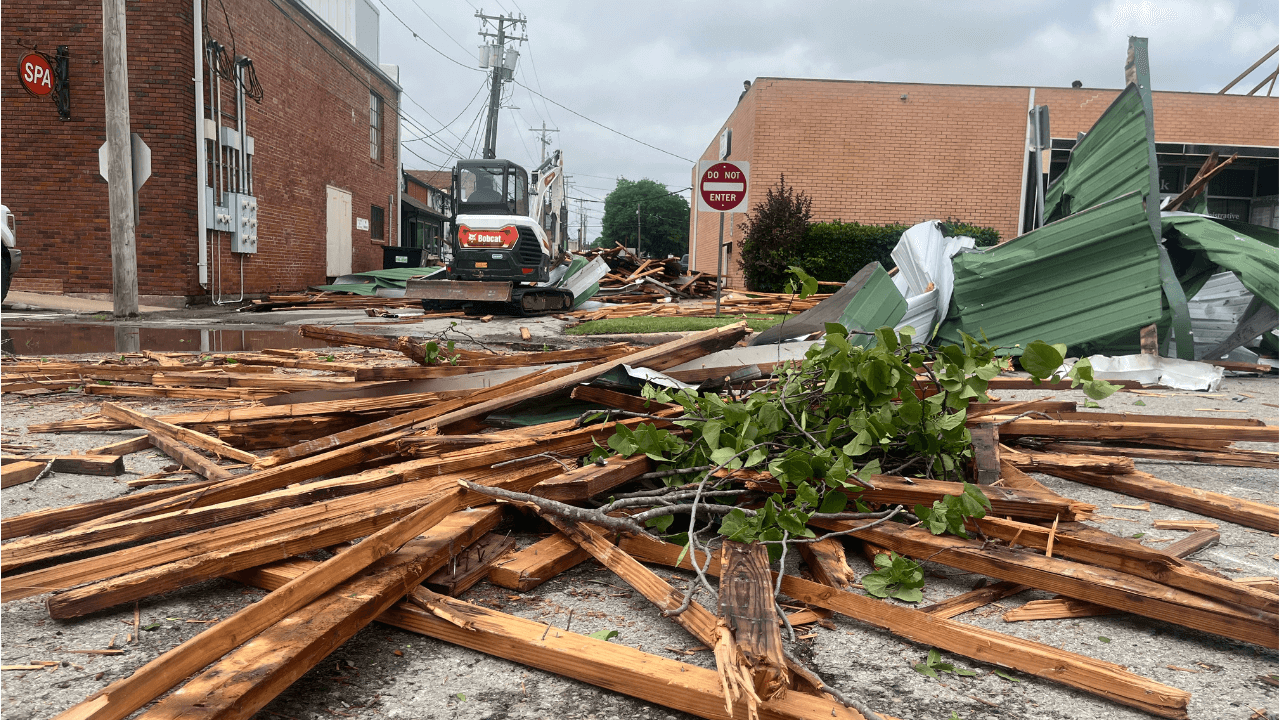 OG&E issues update on storm damage and outage status
